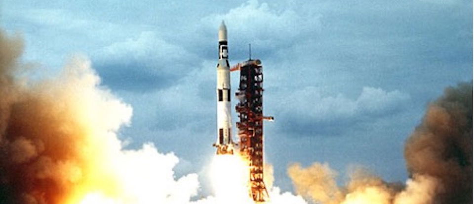 How Many Parts Are in a Rocket That Goes to the Moon?