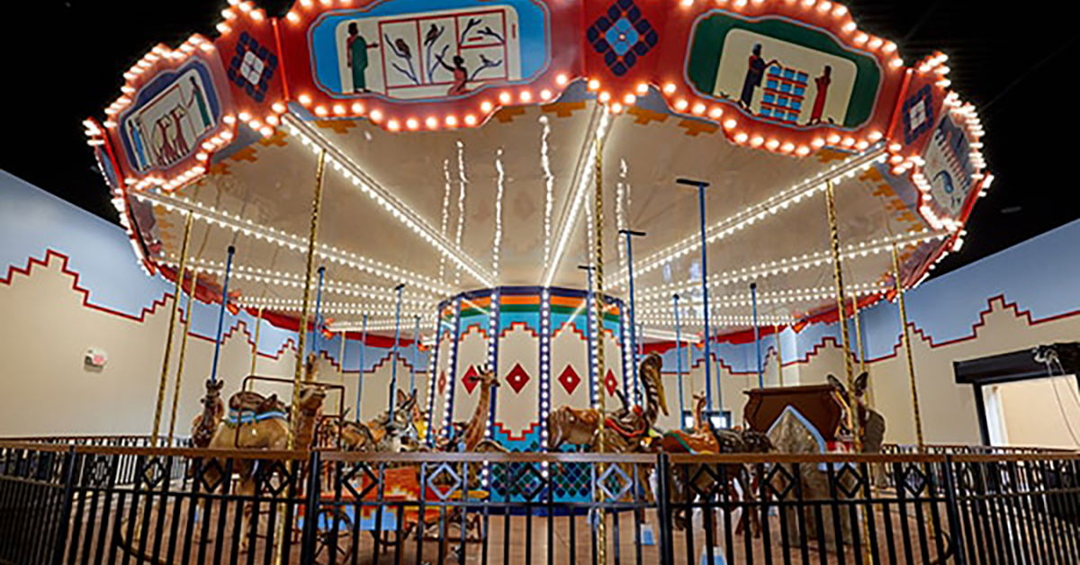 Carousel: Journey of the Animals | Ark Encounter