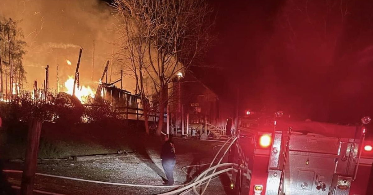 Zoo Featured in Hit Answers TV Show Devastated by Fire | Answers in Genesis