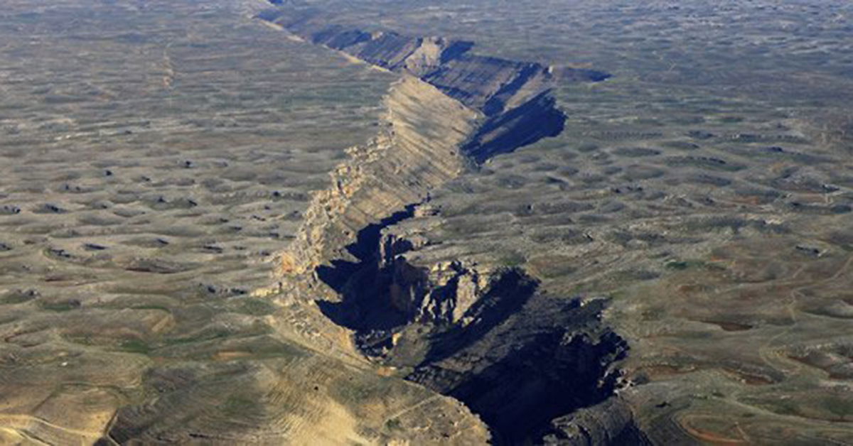 When Continents Collide | Answers in Genesis