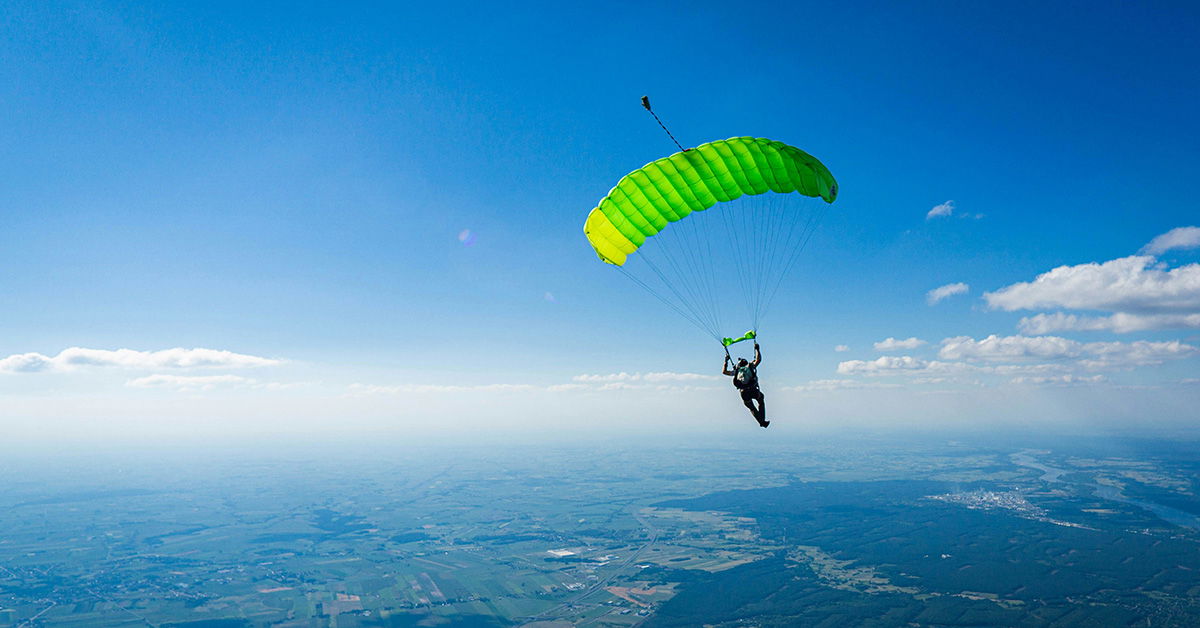 4 Gospel Lessons from Skydiving | Answers in Genesis